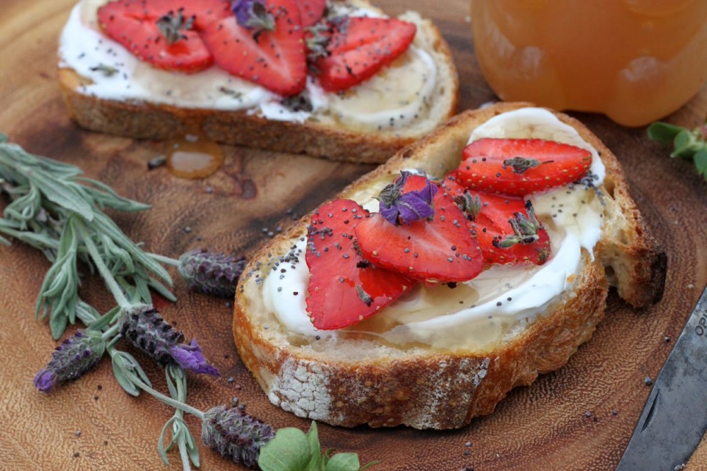 Ramblin Rose Cafe Honey Toast | Magnesium Blue